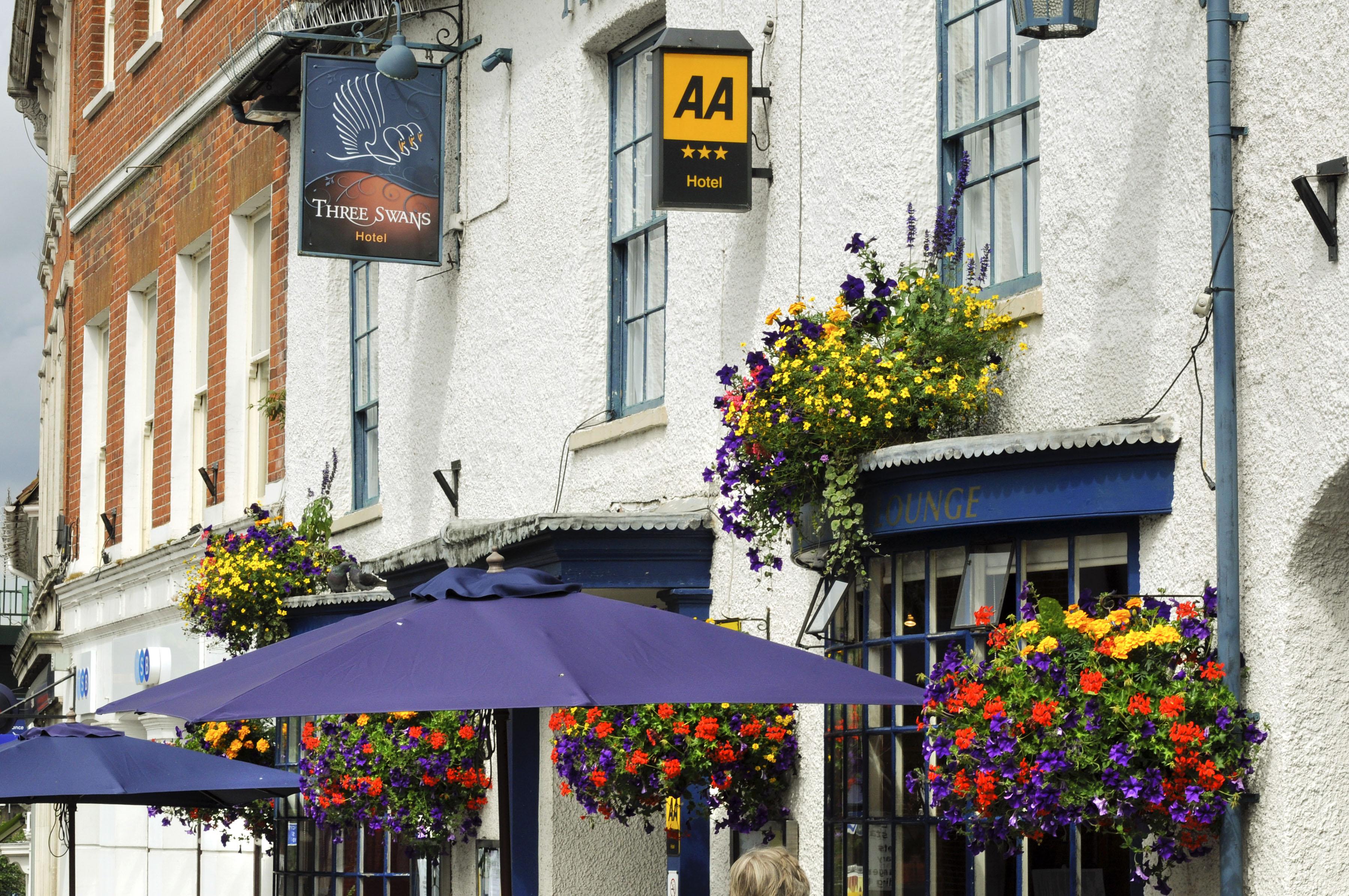 Local Attractions - Hungerford Town Council